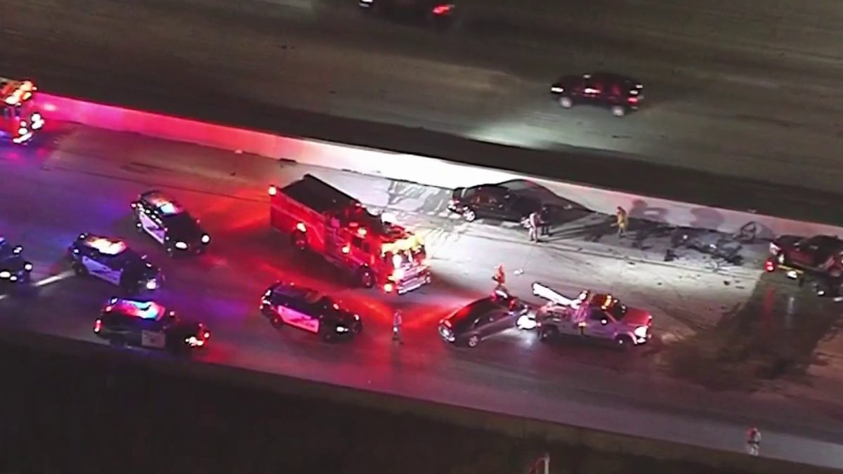 Multi Vehicle Crash Temporarily Shuts Down 5 Freeway In Burbank Nbc