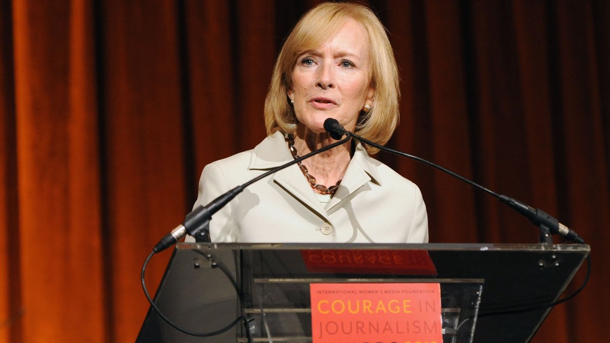 PBS’ Judy Woodruff Plans to Step Down as ‘NewsHour’ Anchor – NBC Los ...