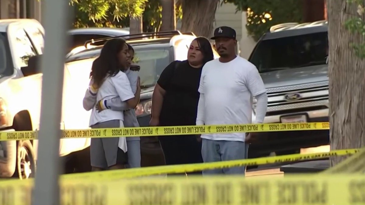 One Arrested, Two at Large After Deadly Stabbing – NBC Los Angeles