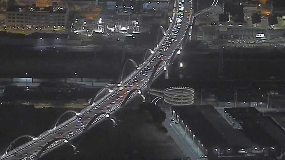 Sixth Street Viaduct Bridge Opens to the Public – NBC Los Angeles