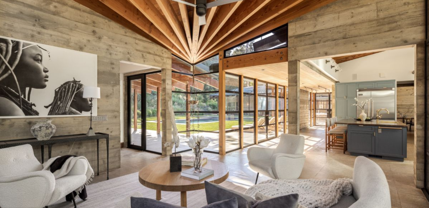 Alyson Hannigan is Selling Her Encino Complex for $18M – NBC Los Angeles