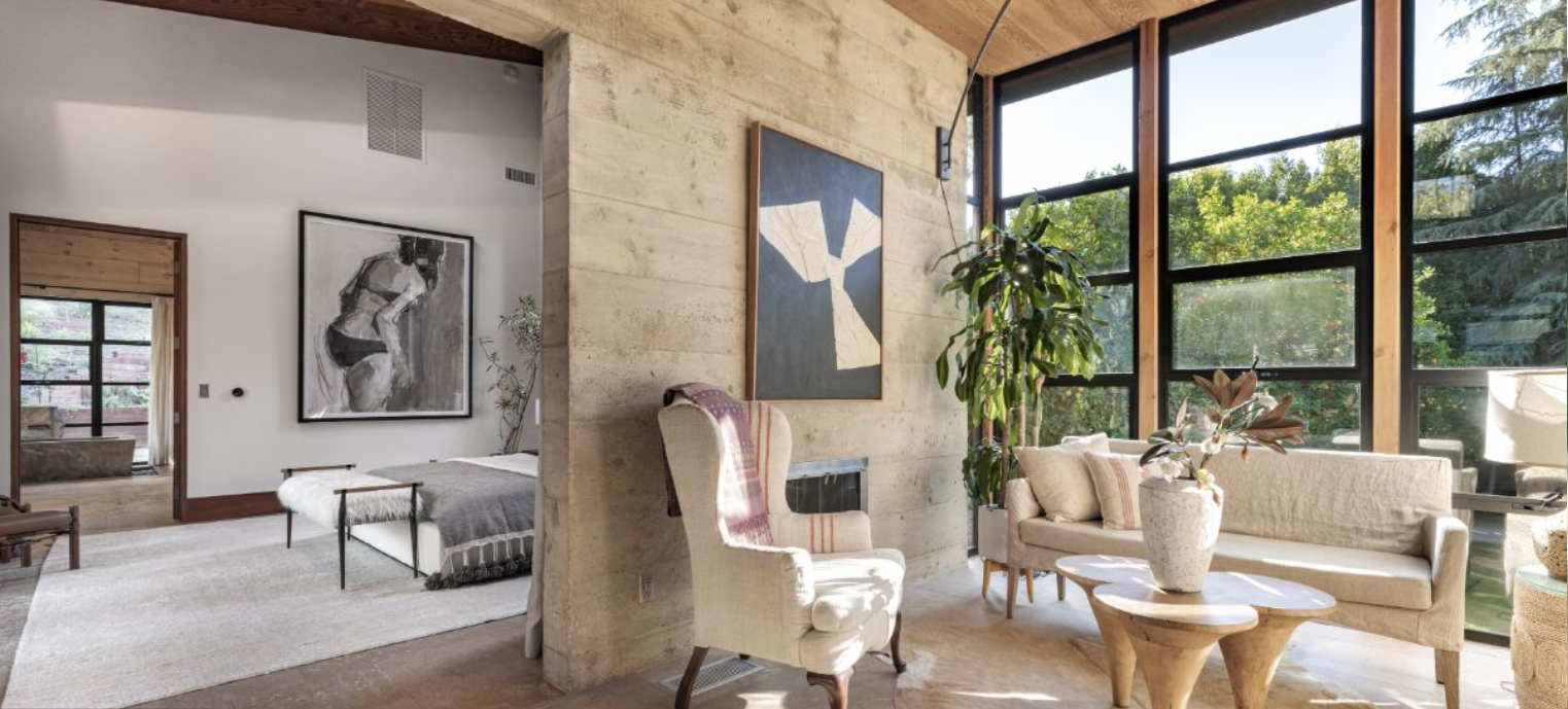 Alyson Hannigan is Selling Her Encino Complex for $18M – NBC Los Angeles