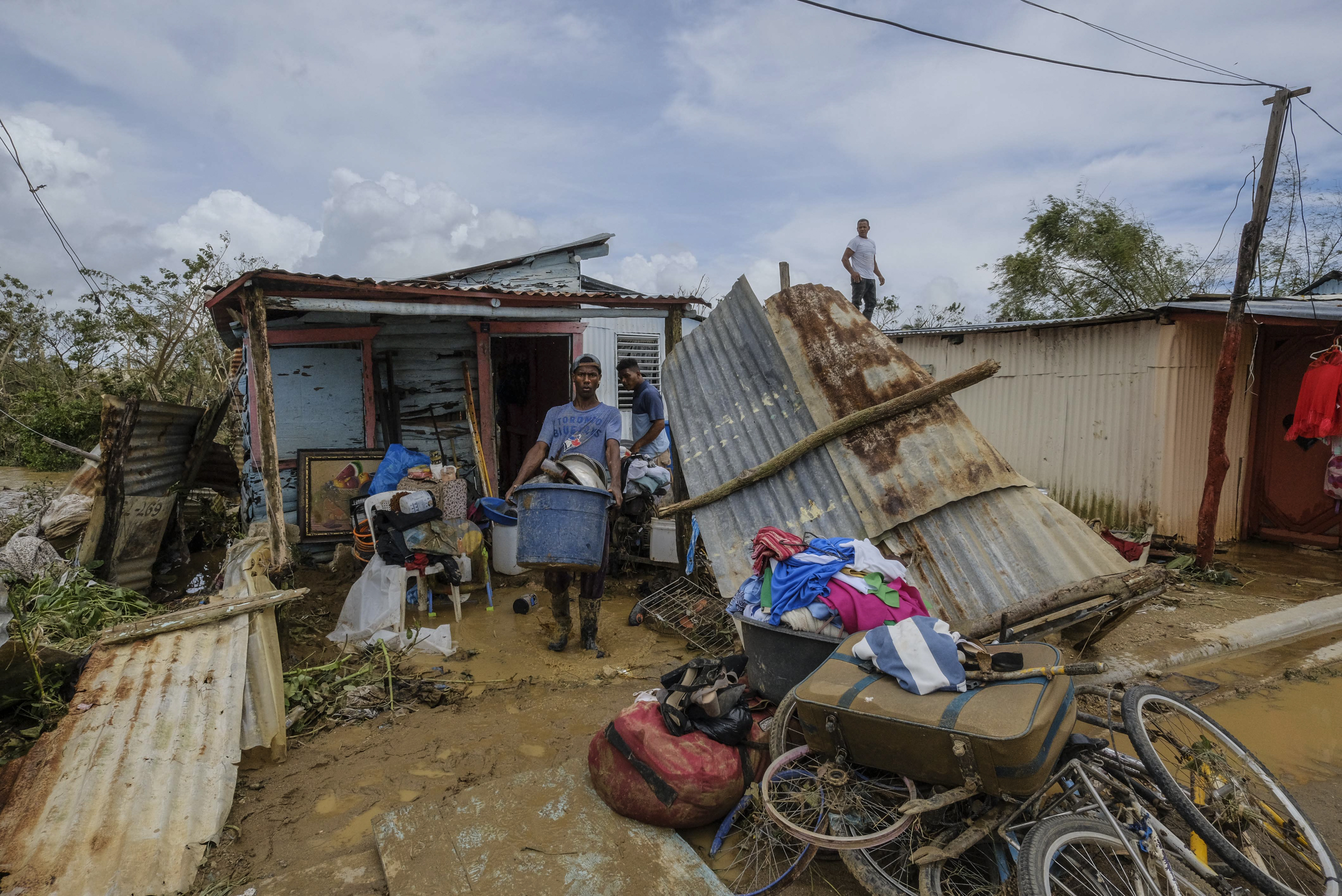 Puerto Ricans Desperate for Water After Fiona’s Rampage – NBC Los Angeles