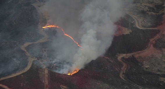 Brush Fire Closes 5 Freeway in Castaic, Grows to Over 4,000 Acres – NBC ...
