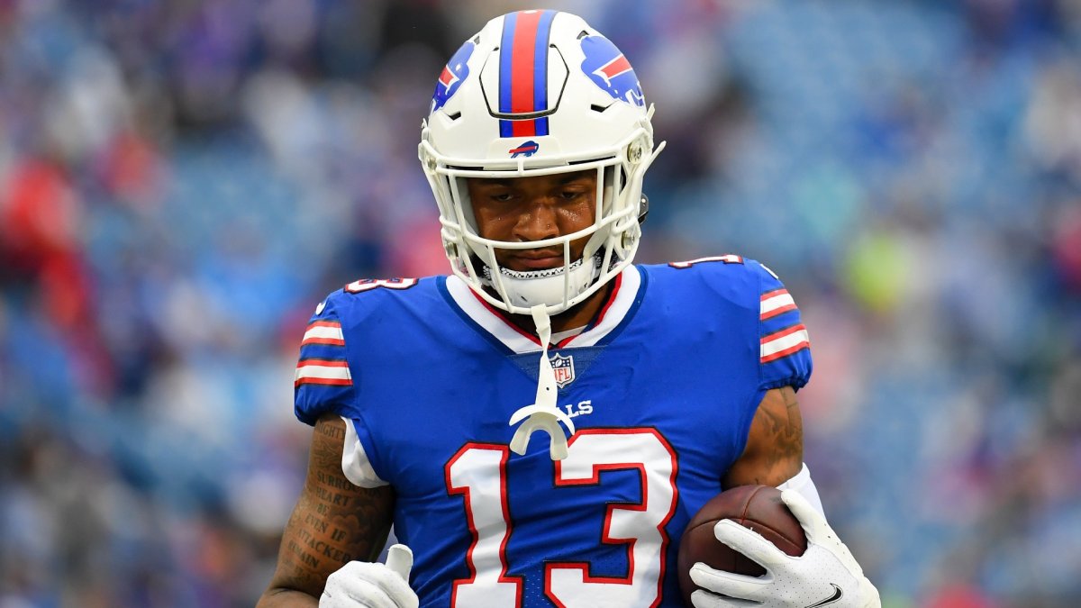 Bills’ Gabe Davis Rocks ‘Peaky Blinders’ Cleats in NFL Season Opener Vs ...