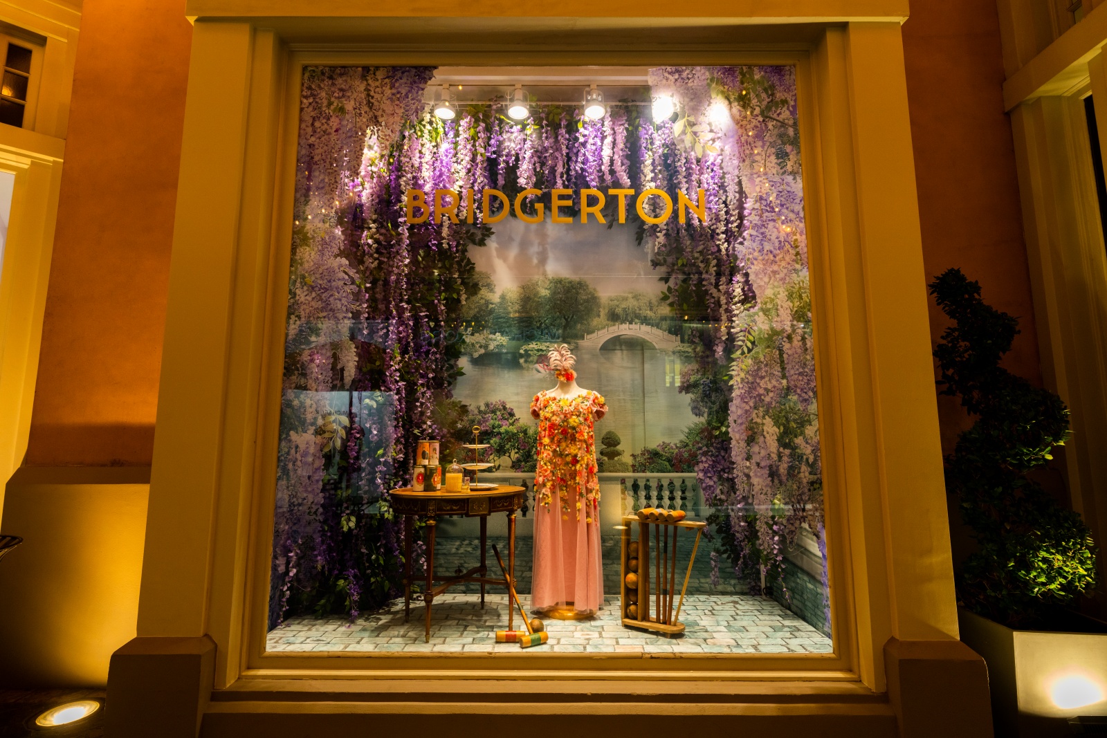 ‘Netflix at The Grove’ Boasts Merch, Photo Opps, and Lots of Character ...