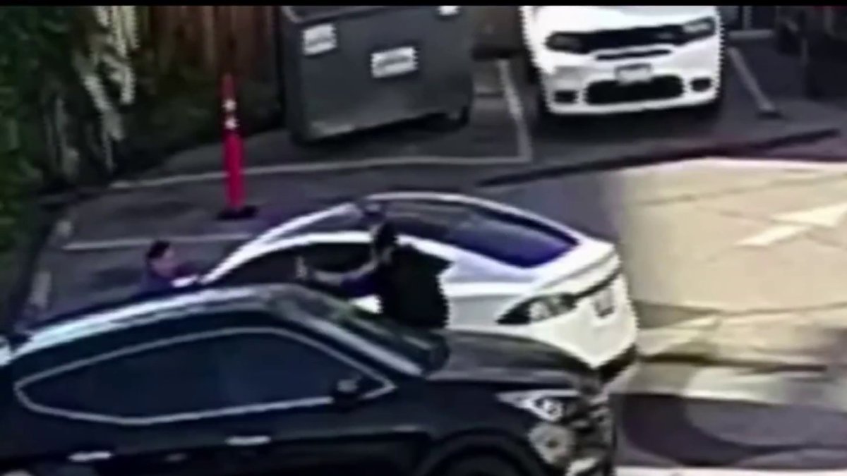 Police Continue Searching for Man in West Hollywood Robbery – NBC Los ...