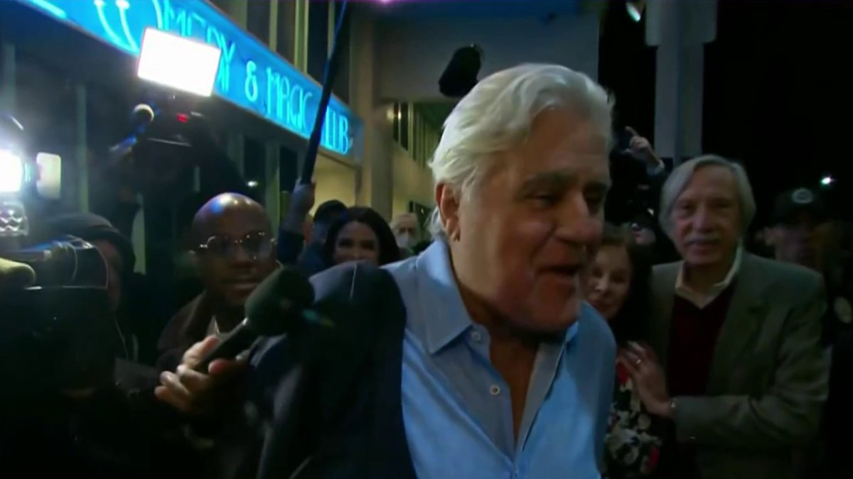 Jay Leno Returns to Stage After Burn Accident – NBC Los Angeles
