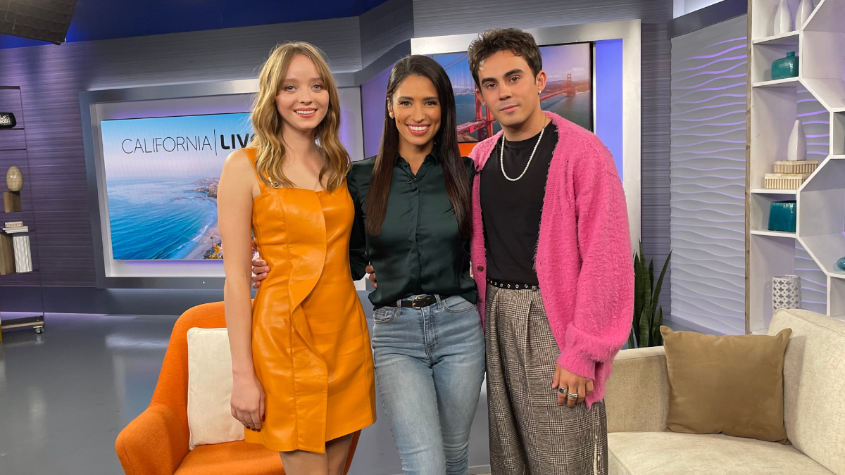 “Blockbuster” Stars Talk About New Netflix Comedy – NBC Los Angeles