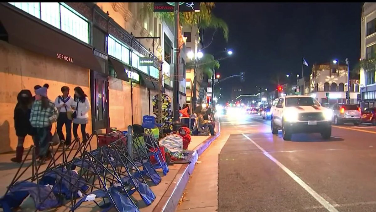 Camping Out Ahead of Rose Parade – NBC Los Angeles