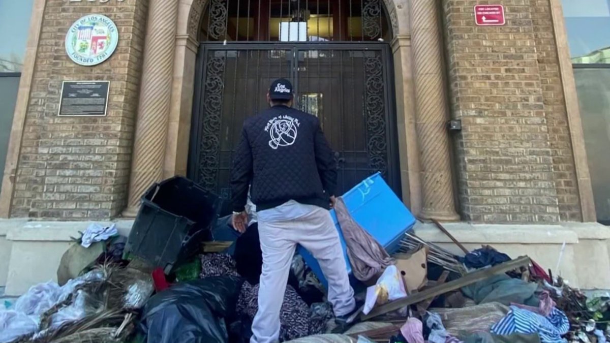 Trash Dumped Outside of Boyle Heights City Hall Building – NBC Los Angeles
