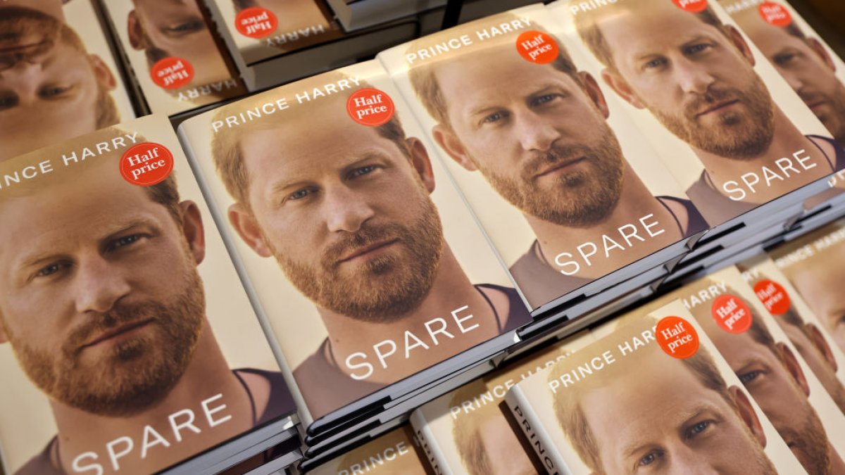 Prince Harry’s Memoir Shatters Publisher’s First-Day Sales Record – NBC ...