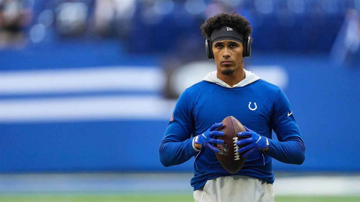 Colts’ Rodney Thomas II Rushed to Hospital to See Damar Hamlin After ...