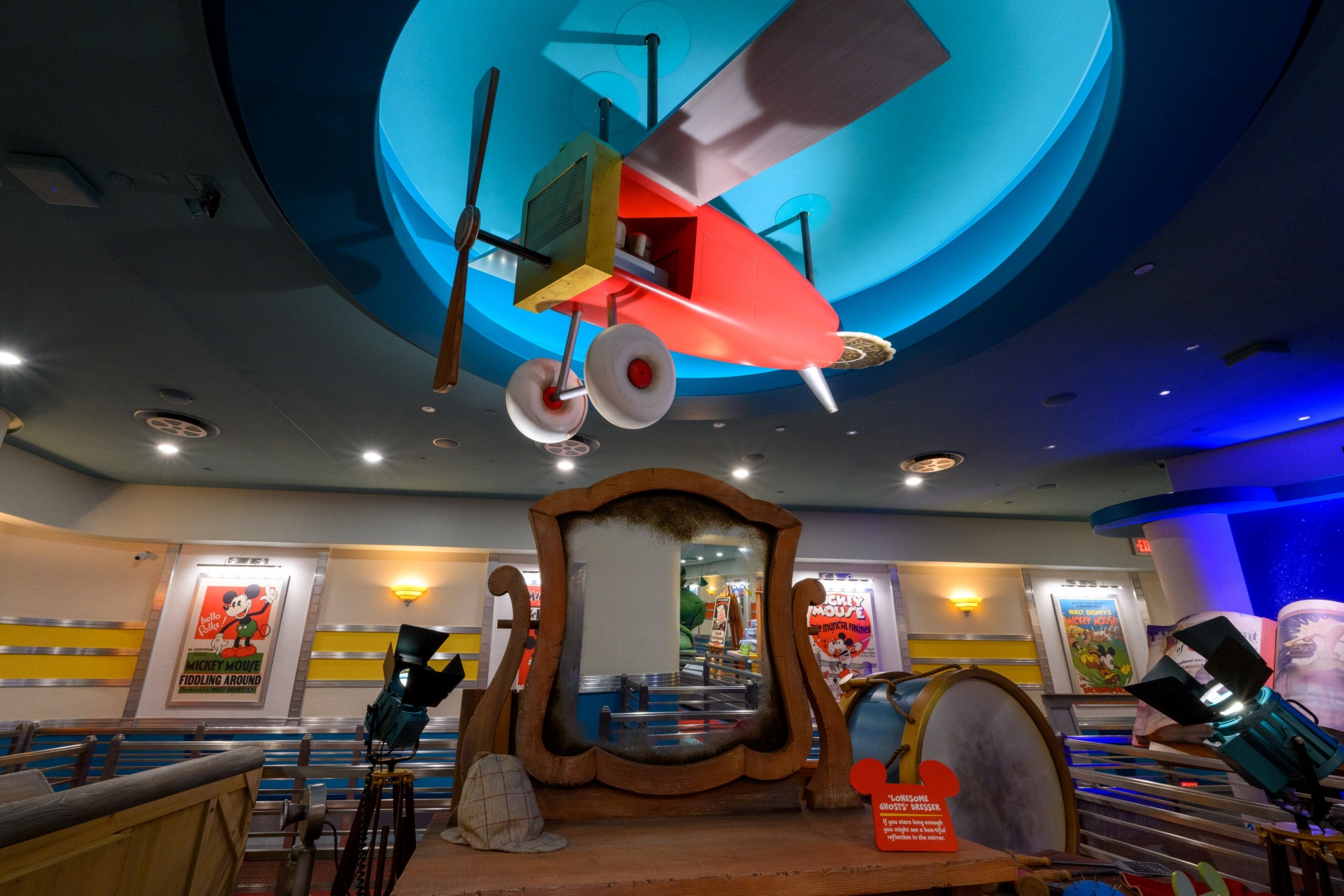 Peek Inside Mickey & Minnie’s Runaway Railway, Disneyland’s Newest ...