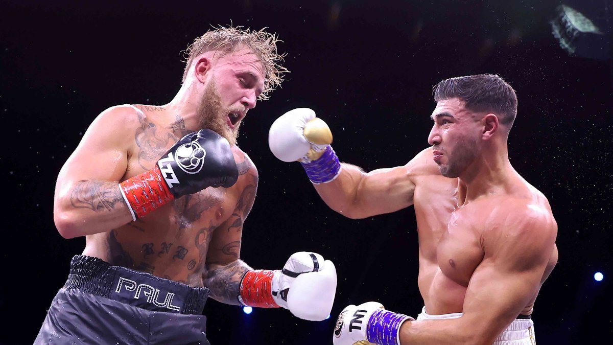 Jake Paul Suffers First Boxing Defeat Against Tommy Fury – NBC Los Angeles