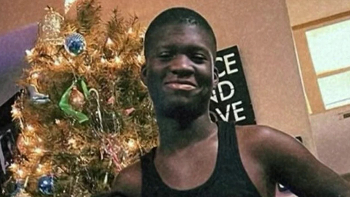 SoCal Teen Dies Saving Family From House Fire – NBC Los Angeles