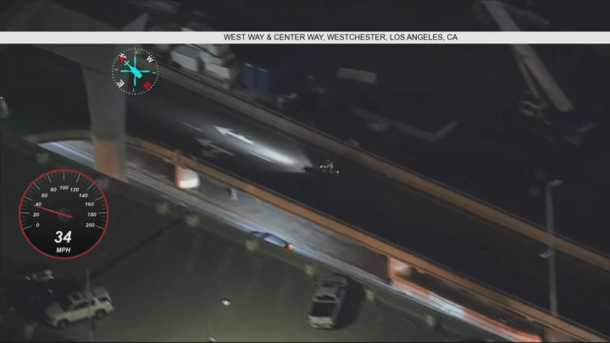 Motorcyclist Leading Police Chase Enters Lax Parking Structure Nbc