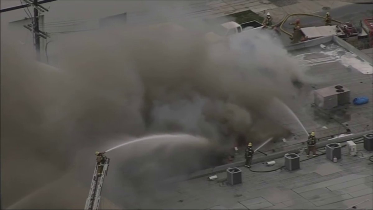 Fire Burns at Commercial Building in Compton Area – NBC Los Angeles
