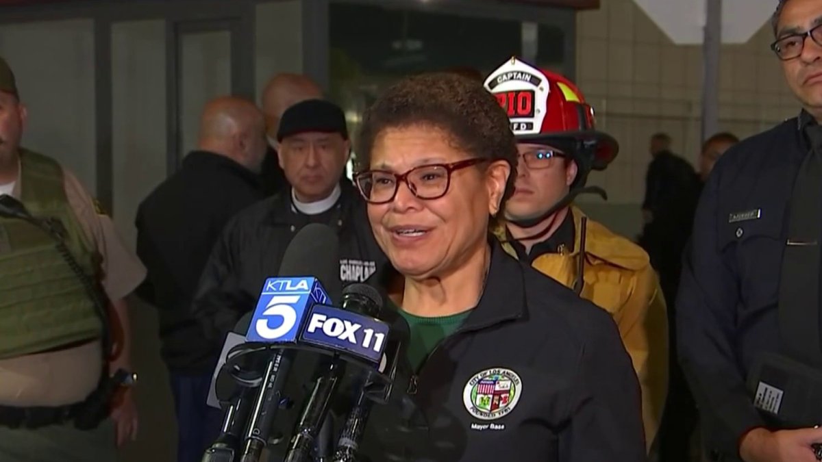 LA Mayor Karen Bass Spoke With Injured LAPD Officers – NBC Los Angeles