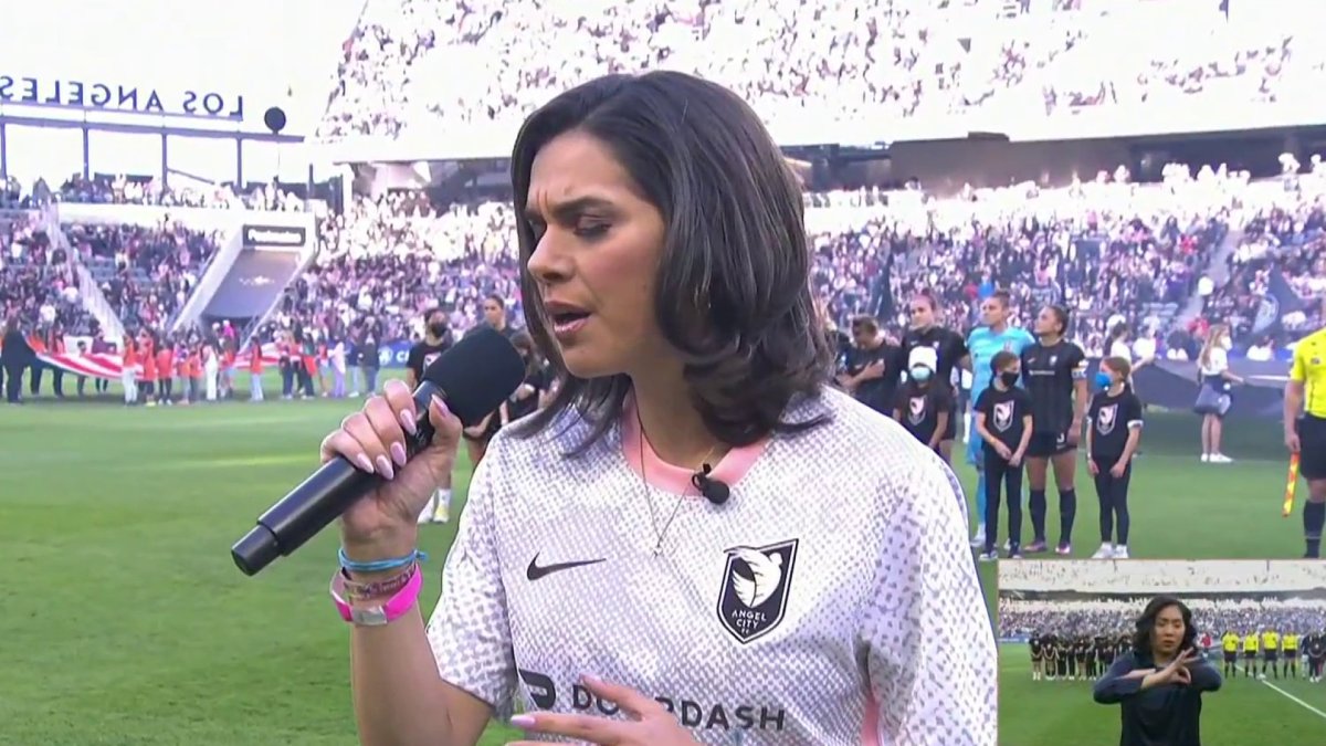 Nbc4s Belen De Leon Singing The National Anthem Nbc Los Angeles