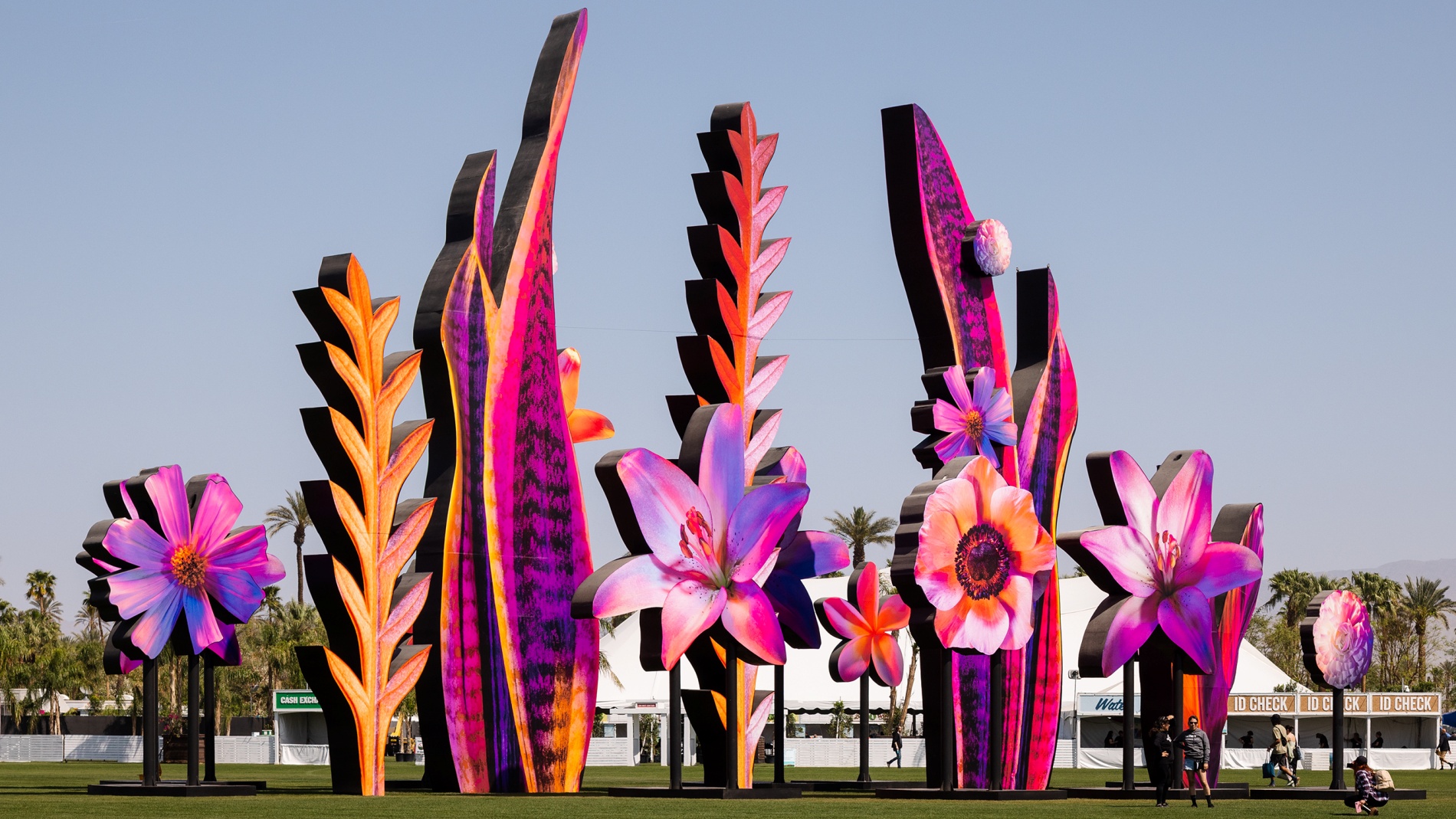 Coachella Just Unveiled its Spectacular 2023 Art Installations as the ...