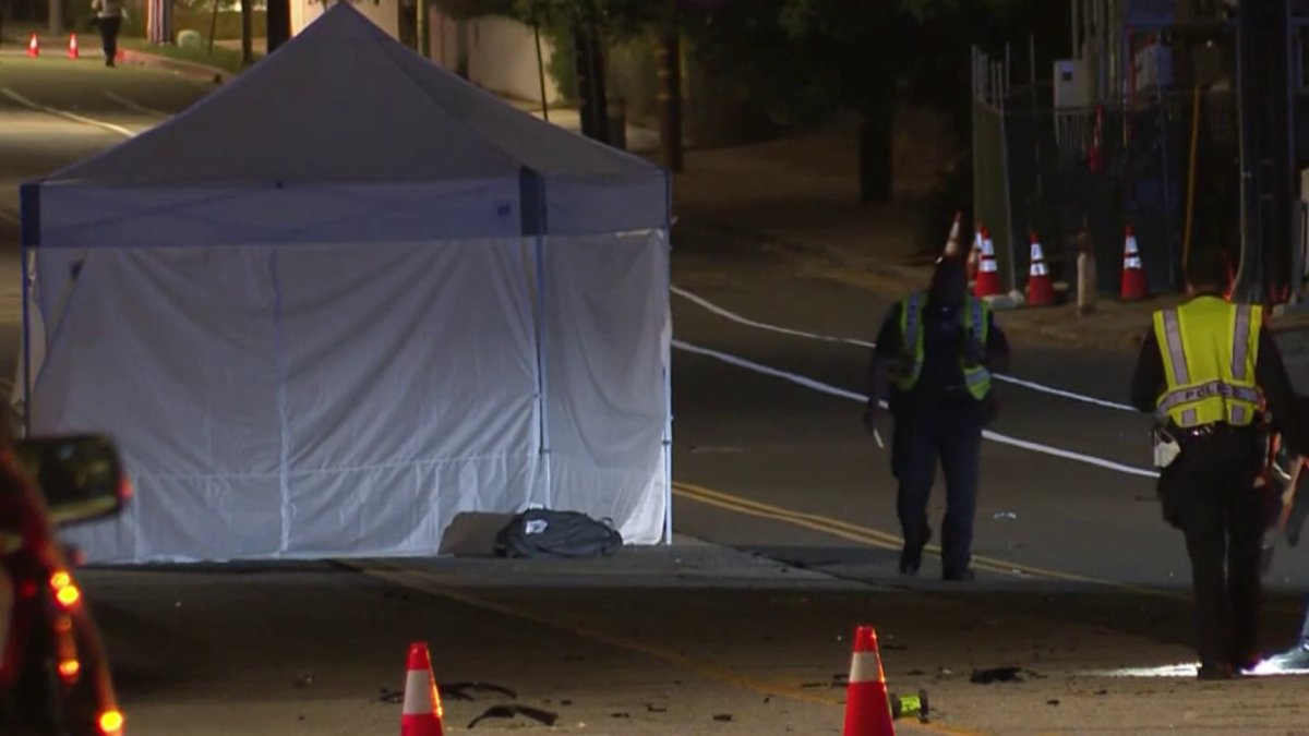 Hit And Run Driver Strikes And Kills Woman In Tarzana Nbc Los Angeles