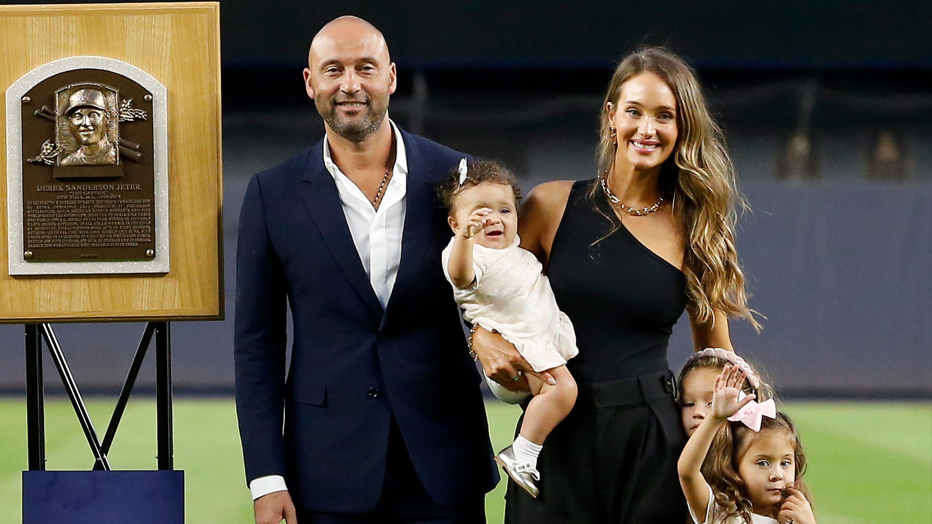 Derek Jeter Scarlett Johansson