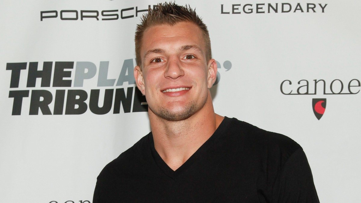 Rob Gronkowsk to host LA Bowl – NBC Los Angeles