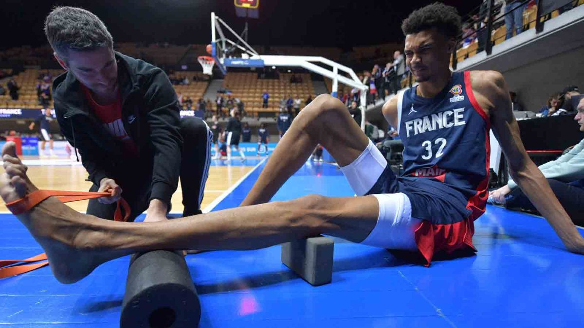 Future NBA star Victor Wembanyama did a toe workout that went viral ...