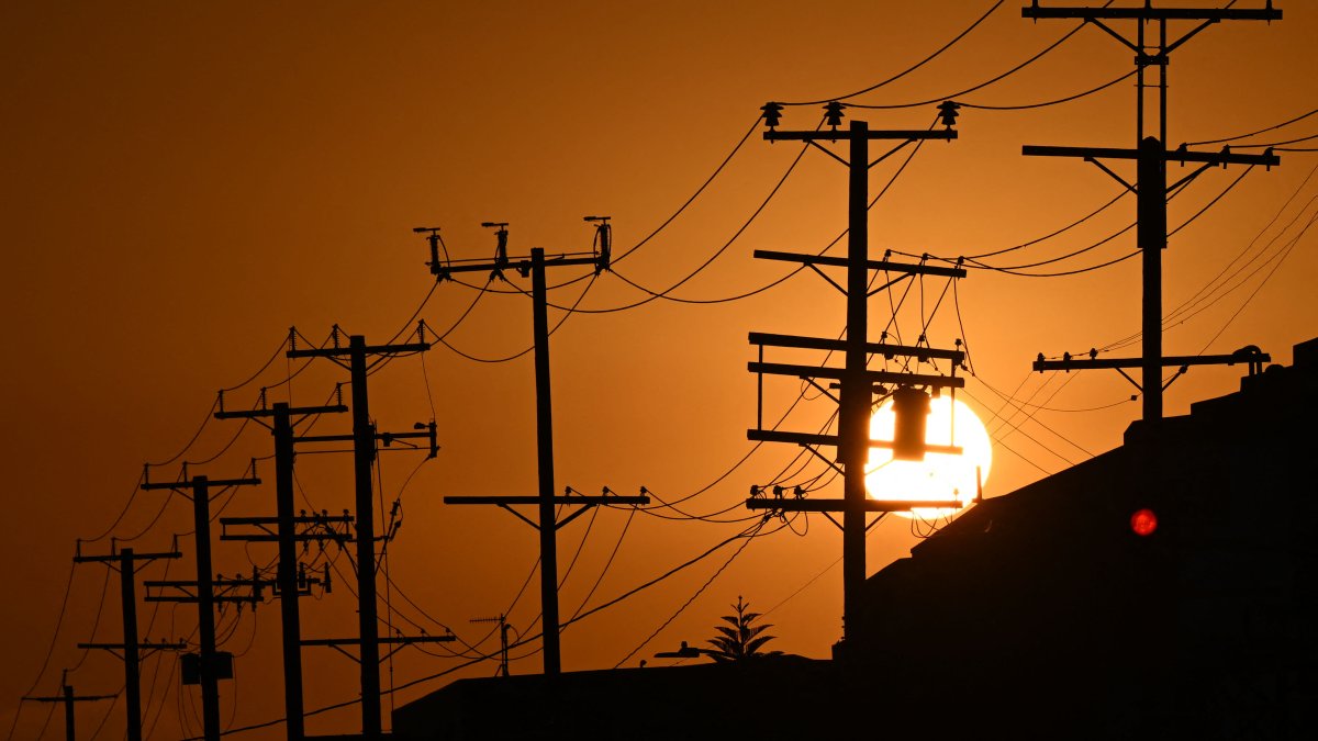 Four ways to save on cooling costs as a dangerous heat wave grips ...
