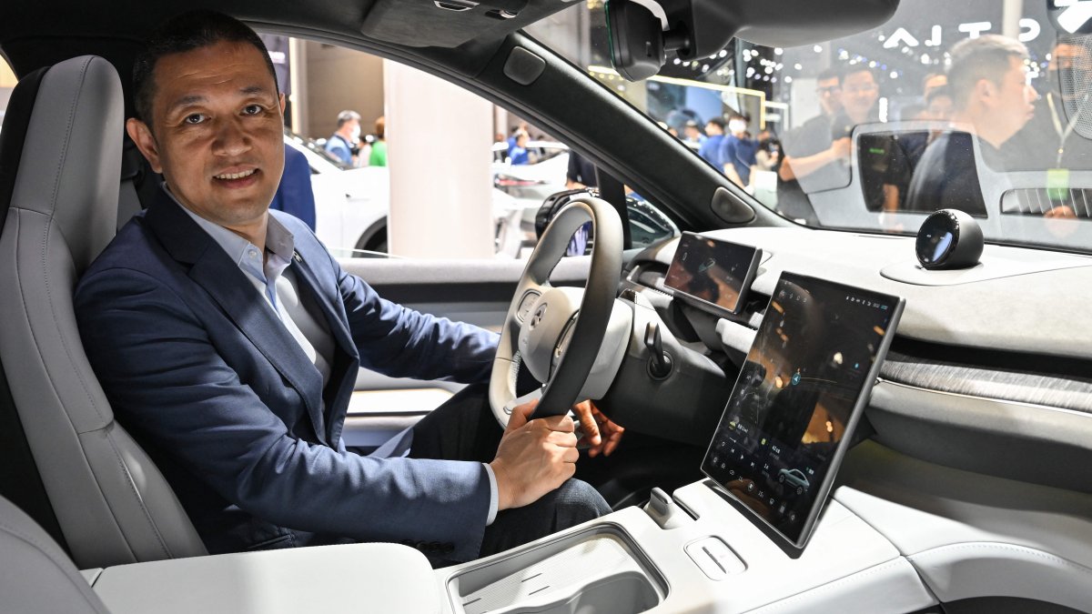 Nio cuts prices for its cars — and delays business expansion plans ...