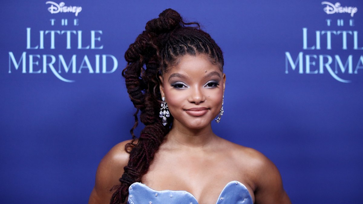 Inside Halle Bailey’s Enchanting No-Makeup Makeup Look for ‘The Little ...