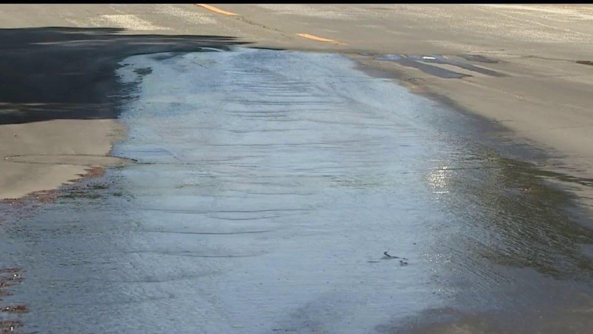 Why is water seeping through a Granada Hills street? – NBC Los Angeles