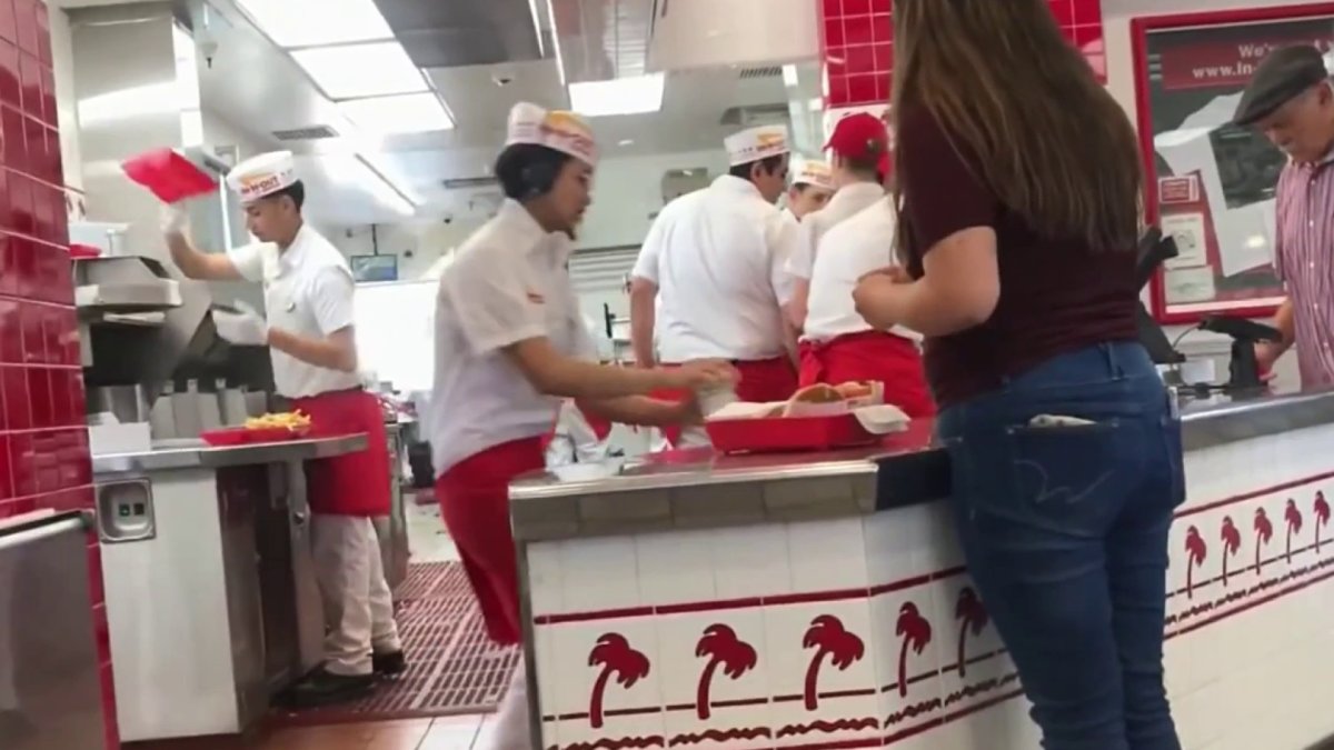 In-N-Out Burger bans employees from wearing masks in 5 states – NBC Los ...