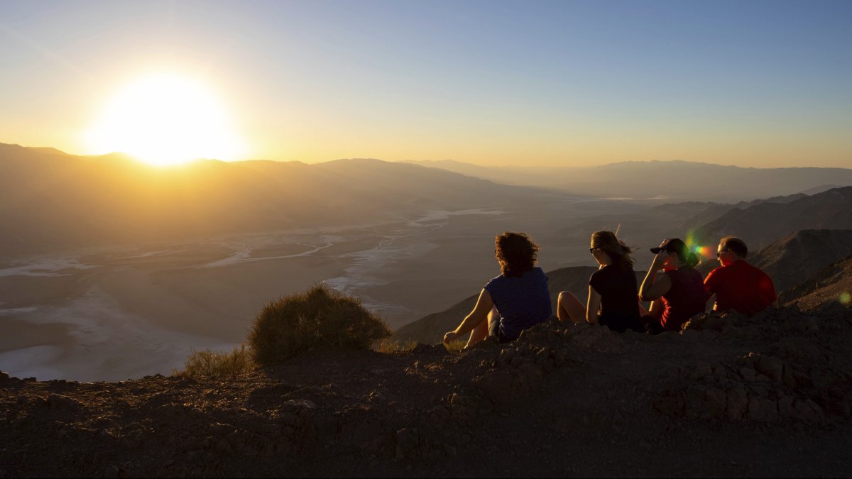 California’s Death Valley sizzles as brutal heat wave continues – NBC ...