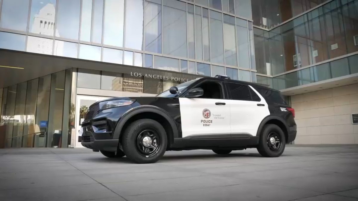 Lapd Officers Investigated For Allegedly Sharing Stolen Intimate Photos