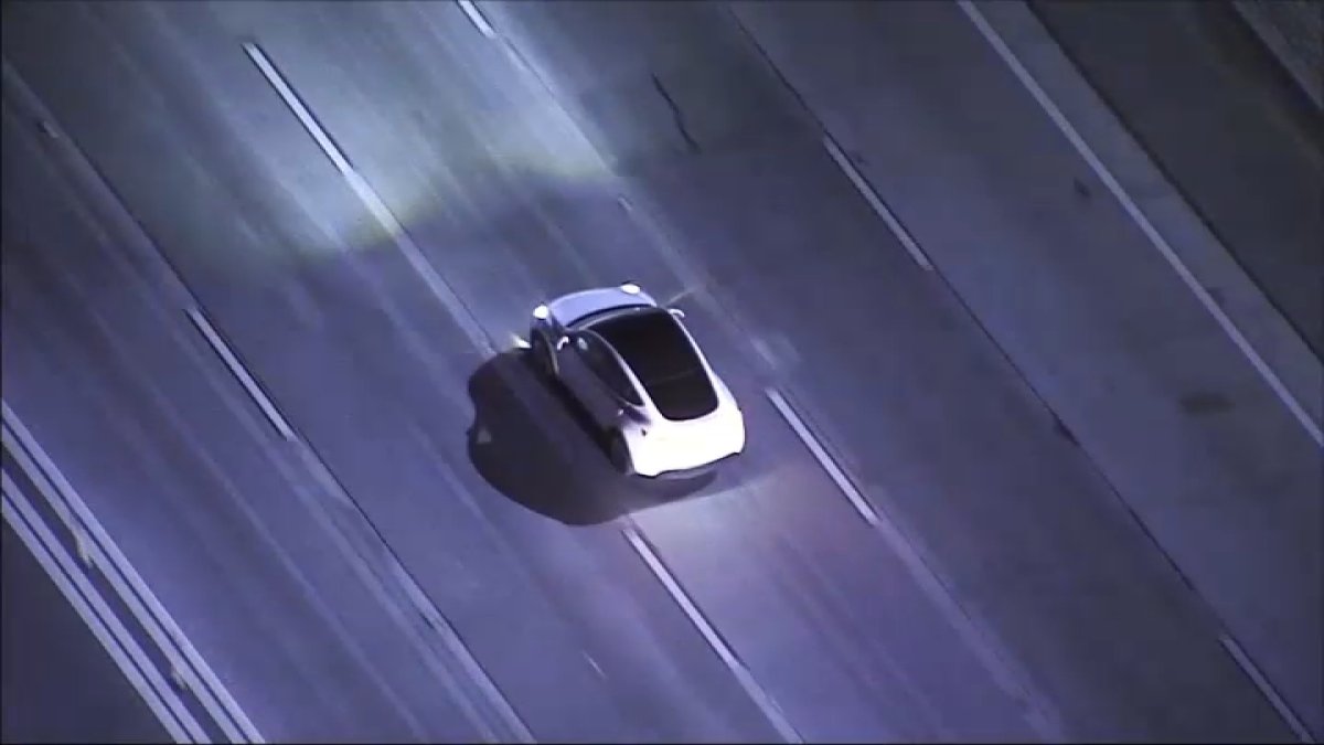 Tesla driver tackled and arrested as police chase ends in Yorba Linda ...