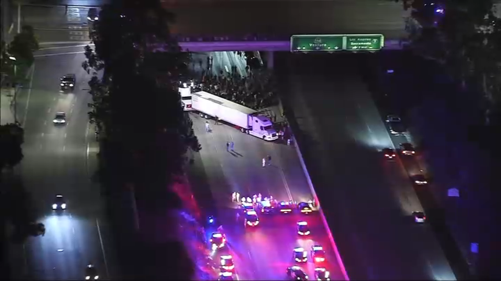 Armenian protesters block freeway lanes in Glendale – NBC Los Angeles