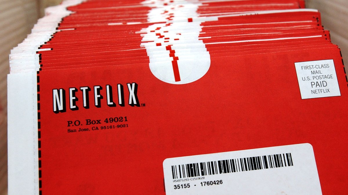 Netflix’s DVD-by-mail service officially ends after 25 years – NBC Los ...