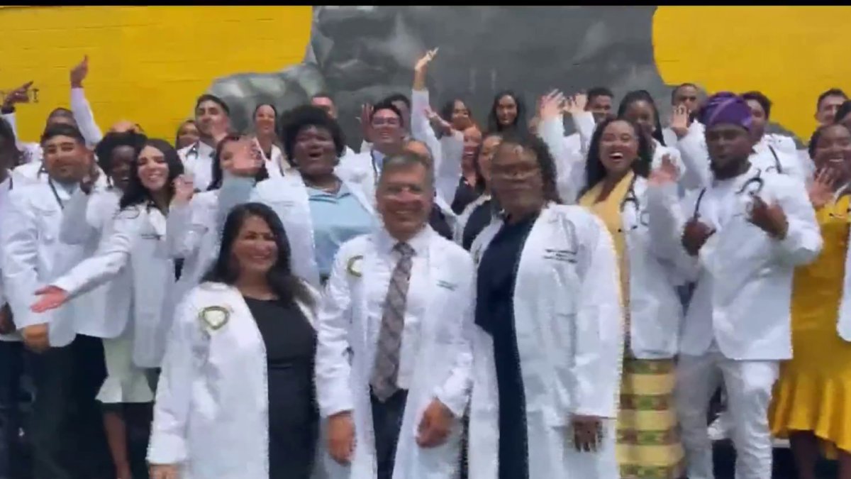 Charles Drew University will offer its first doctor of medicine degree program – NBC Los Angeles