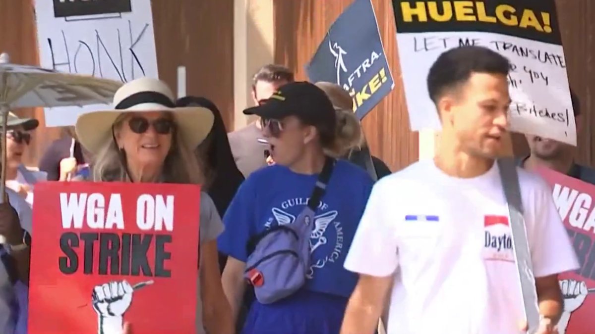 WGA members come out in droves as negotiations with studios resume ...