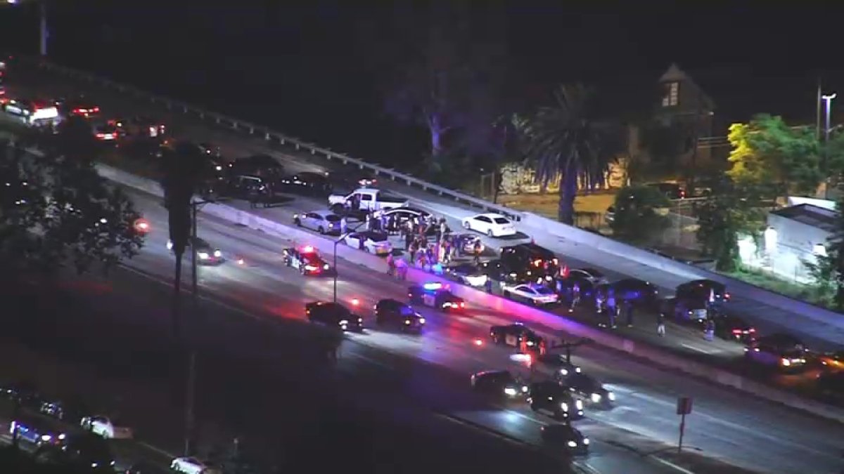 Demonstrators shut down 101 Freeway in downtown LA – NBC Los Angeles