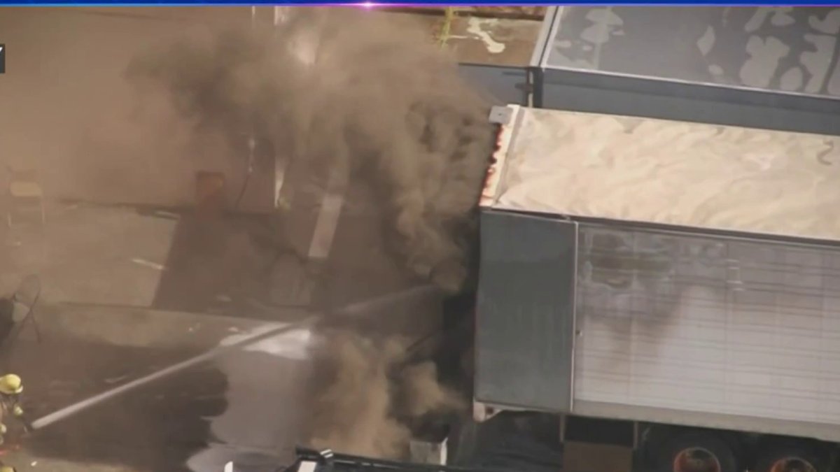 Feds investigate fire that critically hurt 2 LASD deputies – NBC Los ...