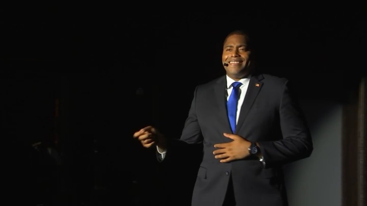 Barack Obama musical in Hollywood – NBC Los Angeles