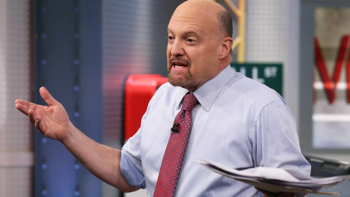 Jim Cramer explains how rising bond yields could dampen the market’s ...
