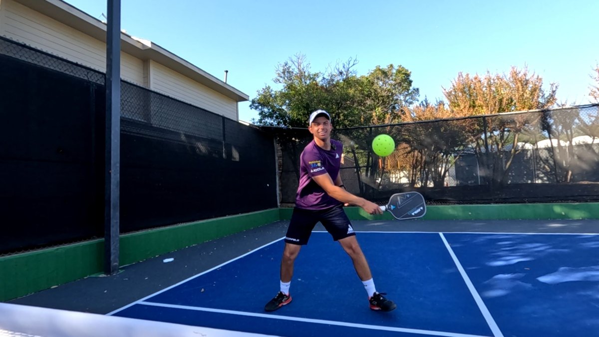 Here’s how a pro pickleball player chooses their paddle – NBC Los Angeles