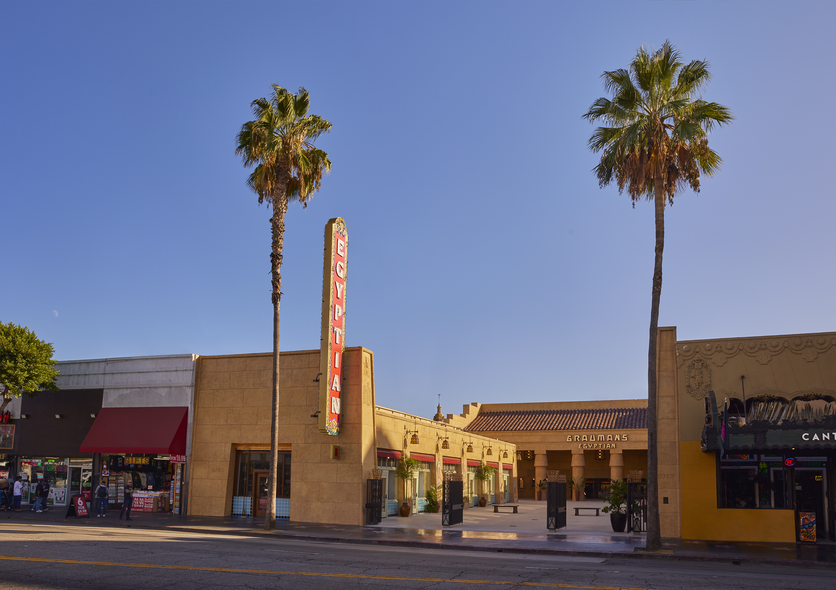 Peek inside the newly restored Egyptian Theatre – NBC Los Angeles