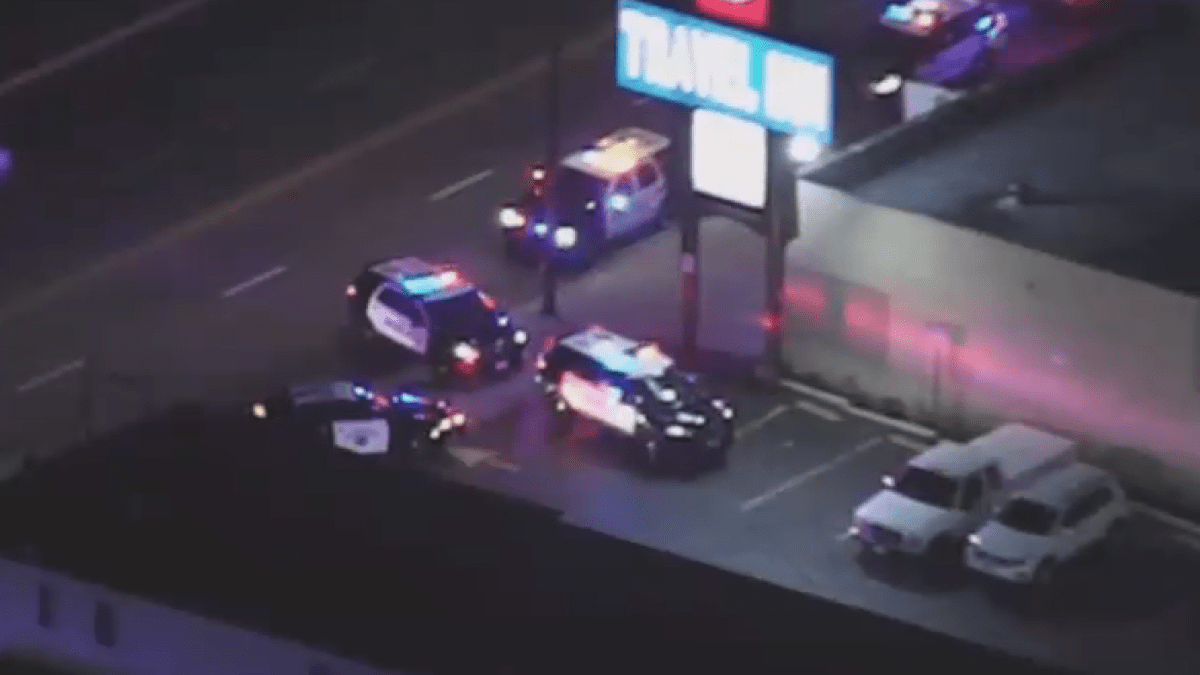Car chase reaches speeds of 120 mph in erratic pursuit – NBC Los Angeles