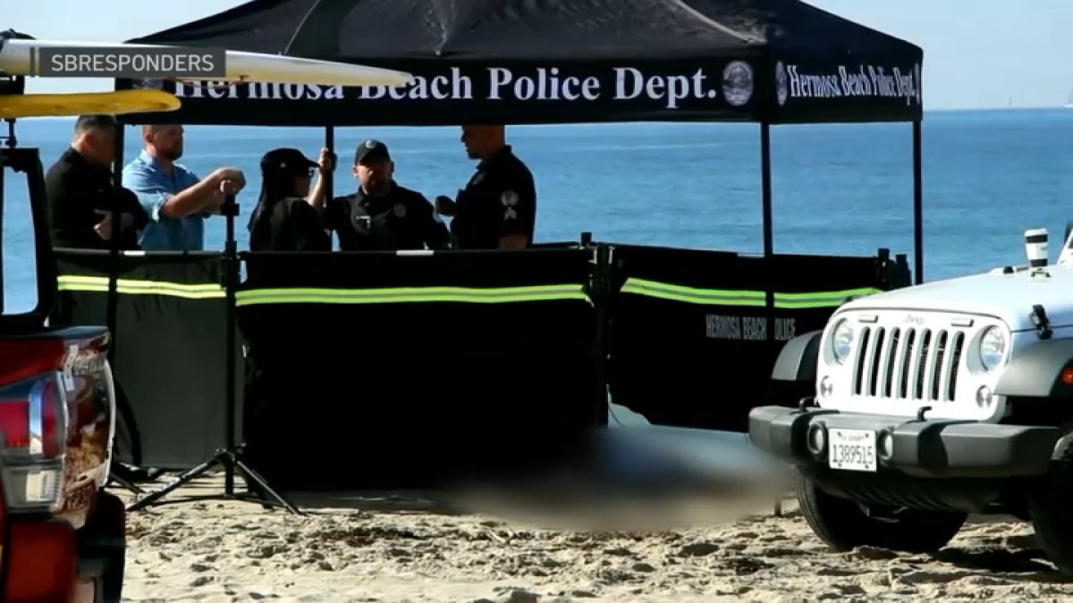 Man’s body found floating in water off Hermosa Beach – NBC Los Angeles