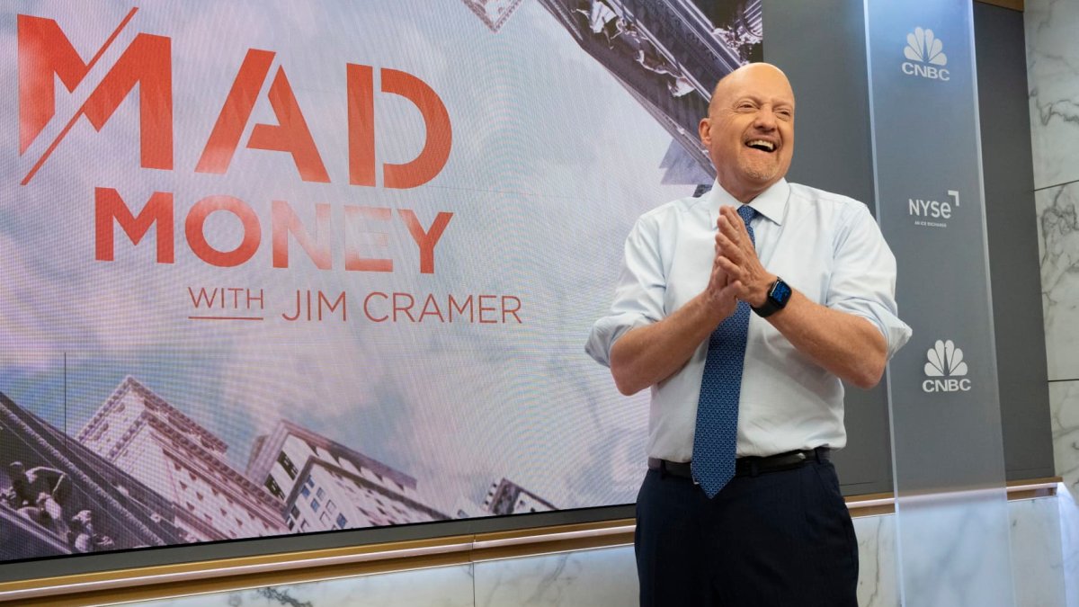 Jim Cramer says firing Fed Chair Powell can only hurt Trump – NBC Los ...